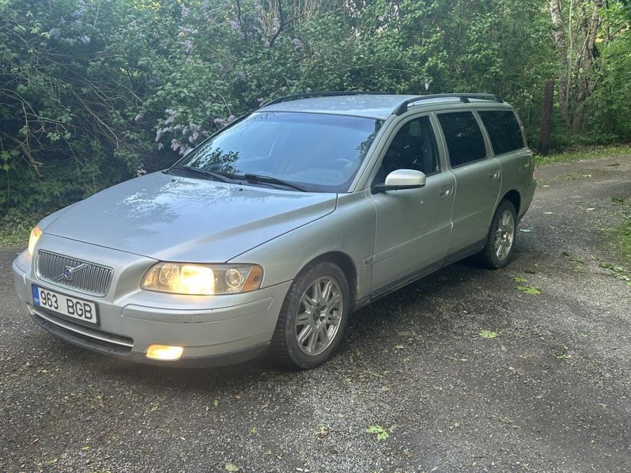 Volvo V70 2006 Tartu, ar dzinēja tilpumu 2.40 L un nobraukumu 347 tūkst. km par 699 €, foto 10 vietnē AUTOMOTO.COM.LV