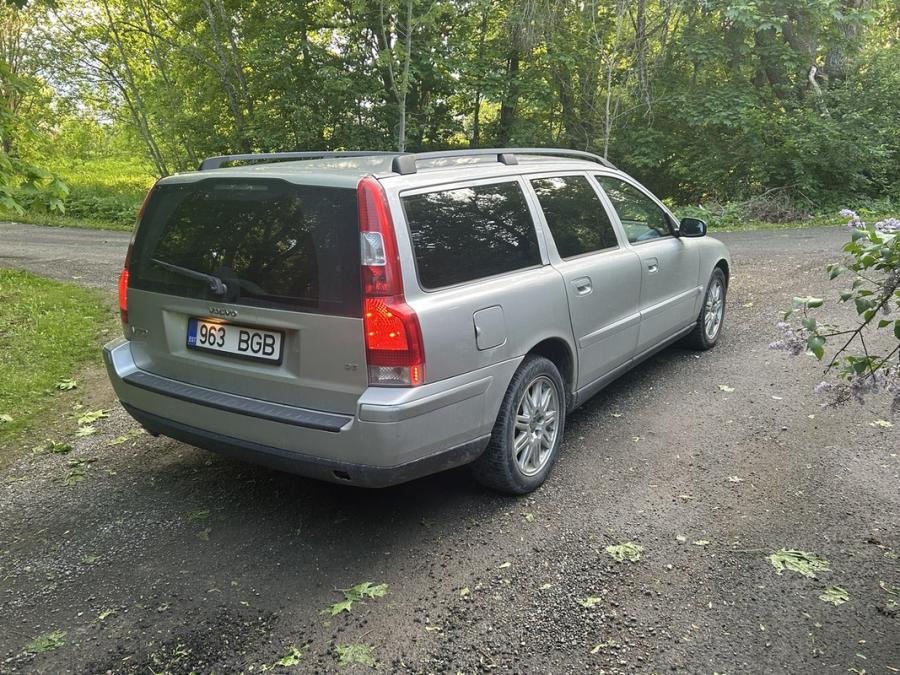 Volvo V70 2006 Tartu, ar dzinēja tilpumu 2.40 L un nobraukumu 347 tūkst. km par 699 €, foto 12 vietnē AUTOMOTO.COM.LV
