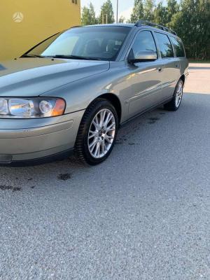 Volvo V70 2006 Pakruojis, ar dzinēja tilpumu 2.40 L un nobraukumu 287 tūkst. km par 3300 €, foto  vietnē AUTOMOTO.COM.LV