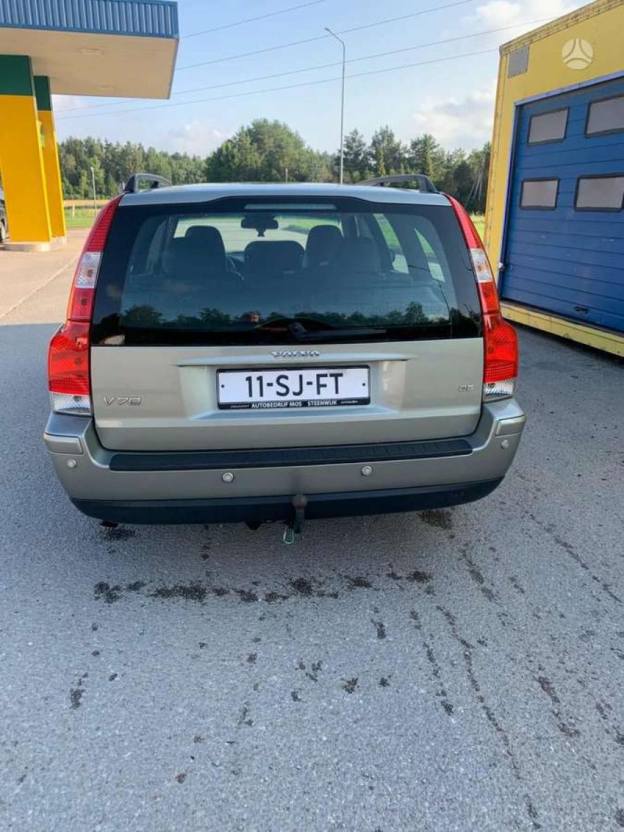 Volvo V70 2006 in Pakruojis, with an engine capacity of 2.40 L and mileage of 287 thousand km for 3300 €, photo 7 on AUTOMOTO.COM.LV