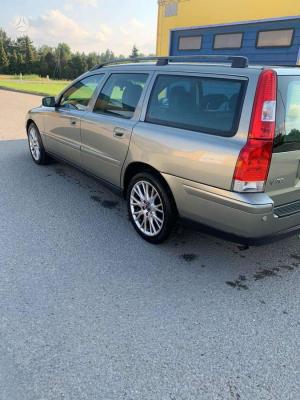 Volvo V70 2006 in Pakruojis, with an engine capacity of 2.40 L and mileage of 287 thousand km for 3300 €, photo 8 on AUTOMOTO.COM.LV