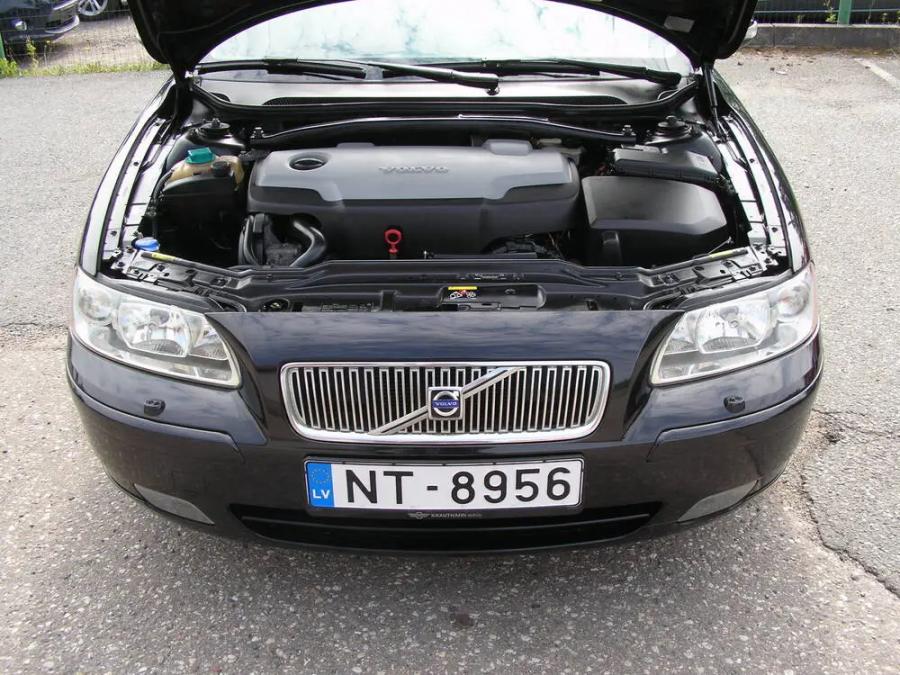 Volvo V70 2006 Sigulda, ar dzinēja tilpumu 2.40 L un nobraukumu 361 tūkst. km par 3750 €, foto 28 vietnē AUTOMOTO.COM.LV