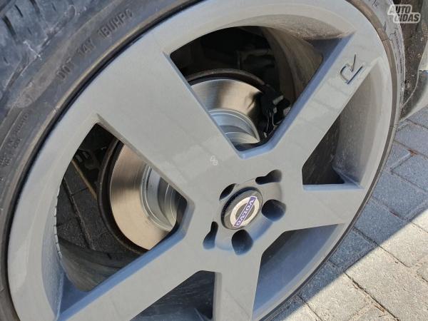 Volvo V70 2006 in Siauliai, with an engine capacity of 2.40 L and mileage of 313 thousand km for 2300 €, photo 9 on AUTOMOTO.COM.LV