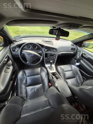 Volvo V70 2006 in Bauska, with an engine capacity of 2.40 L and mileage of 360 thousand km for 1500 €, photo 3 on AUTOMOTO.COM.LV