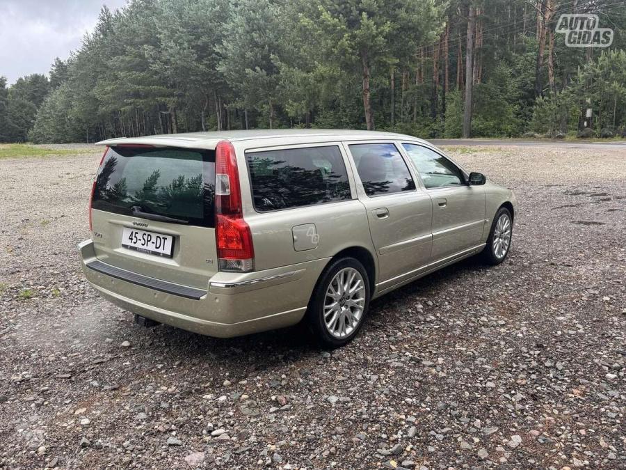 Volvo V70 2006 Jonava, ar dzinēja tilpumu 2.40 L un nobraukumu 380 tūkst. km par 3750 €, foto 6 vietnē AUTOMOTO.COM.LV