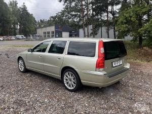 Volvo V70 2006 Jonava, ar dzinēja tilpumu 2.40 L un nobraukumu 380 tūkst. km par 3750 €, foto 8 vietnē AUTOMOTO.COM.LV