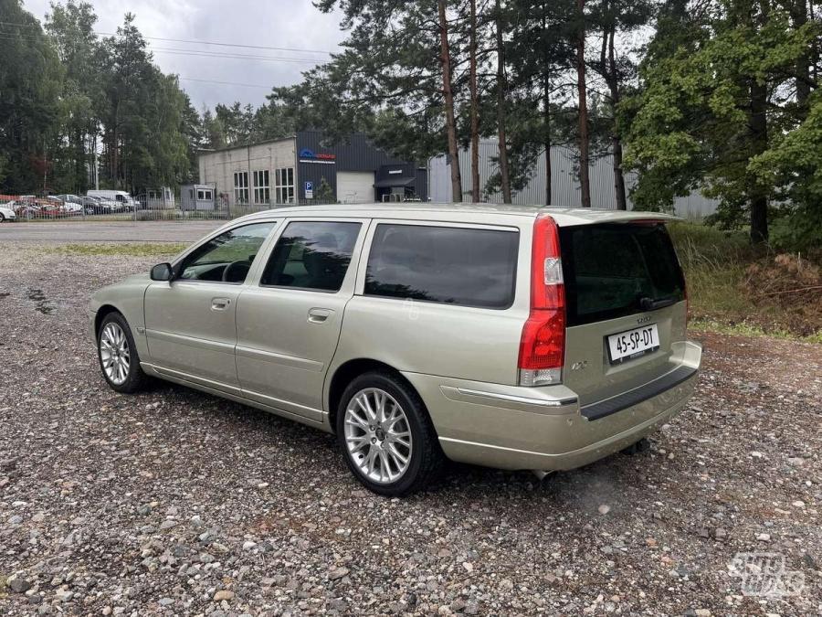 Volvo V70 2006 Jonava, ar dzinēja tilpumu 2.40 L un nobraukumu 380 tūkst. km par 3750 €, foto 8 vietnē AUTOMOTO.COM.LV