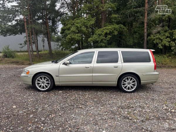 Volvo V70 2006 Jonava, ar dzinēja tilpumu 2.40 L un nobraukumu 380 tūkst. km par 3750 €, foto 8 vietnē AUTOMOTO.COM.LV