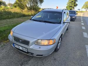 Вольво В70 2006 в Клайпеда, объемом двигателя 2.40 л и пробегом 466 тыс. км за 1000 €, фото  на AUTOMOTO.COM.LV