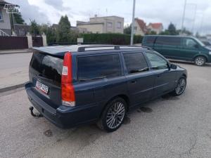 Volvo V70 2006 in Raseiniai, with an engine capacity of 2.40 L and mileage of 393 thousand km for 2700 €, photo 5 on AUTOMOTO.COM.LV