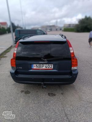 Volvo V70 2006 in Raseiniai, with an engine capacity of 2.40 L and mileage of 393 thousand km for 2700 €, photo 6 on AUTOMOTO.COM.LV