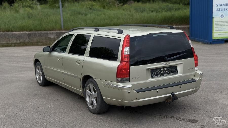 Volvo V70 2006 Viļņa, ar dzinēja tilpumu 2.40 L un nobraukumu 251 tūkst. km par 1200 €, foto 7 vietnē AUTOMOTO.COM.LV