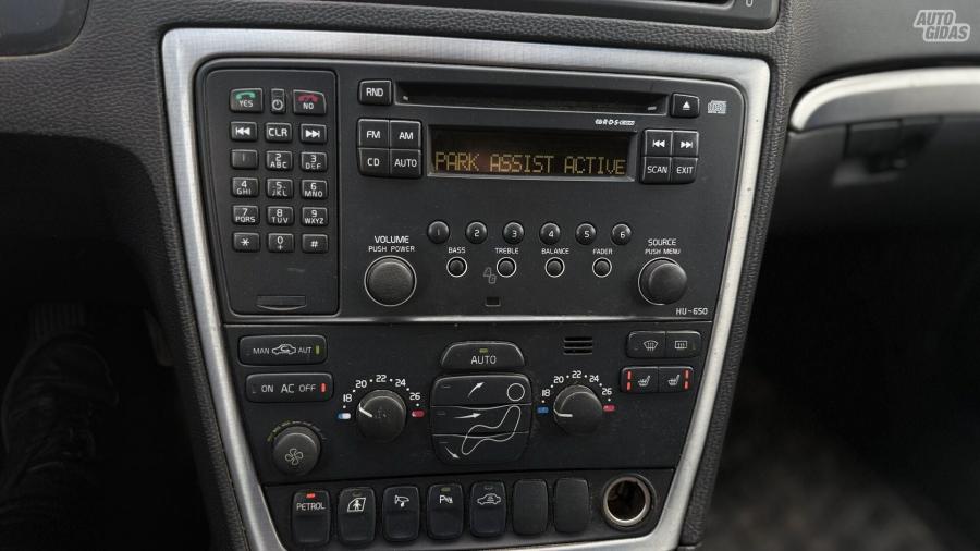 Volvo V70 2006 Viļņa, ar dzinēja tilpumu 2.40 L un nobraukumu 251 tūkst. km par 1200 €, foto 15 vietnē AUTOMOTO.COM.LV