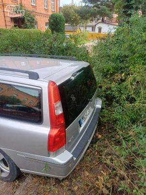 Volvo V70 2006 Kauņa, ar dzinēja tilpumu 2.40 L un nobraukumu 300 tūkst. km par 800 €, foto 5 vietnē AUTOMOTO.COM.LV