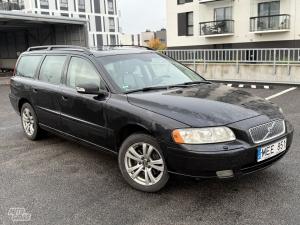 Volvo V70 2006 Viļņa, ar dzinēja tilpumu 2.40 L un nobraukumu 300 tūkst. km par 2250 €, foto 3 vietnē AUTOMOTO.COM.LV