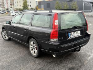 Volvo V70 2006 Viļņa, ar dzinēja tilpumu 2.40 L un nobraukumu 300 tūkst. km par 2250 €, foto 5 vietnē AUTOMOTO.COM.LV