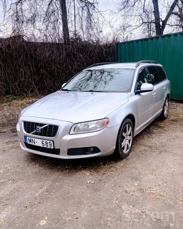 Volvo V70 2007 Rīga, ar dzinēja tilpumu 2.40 L un nobraukumu 280 tūkst. km par 1550 €, foto 1 vietnē AUTOMOTO.COM.LV