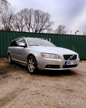 Volvo V70 2007 Rīga, ar dzinēja tilpumu 2.40 L un nobraukumu 280 tūkst. km par 1550 €, foto 2 vietnē AUTOMOTO.COM.LV