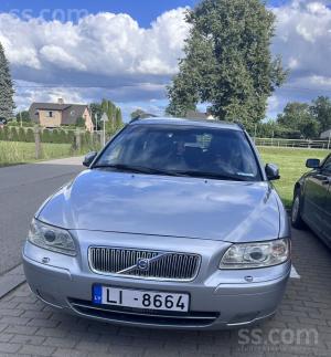 Volvo V70 2007 in Riga, with an engine capacity of 2.40 L and mileage of 330 thousand km for 3450 €, photo 1 on AUTOMOTO.COM.LV