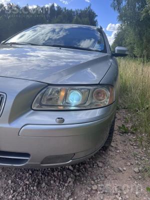 Volvo V70 2007 in Riga, with an engine capacity of 2.40 L and mileage of 330 thousand km for 3450 €, photo 2 on AUTOMOTO.COM.LV