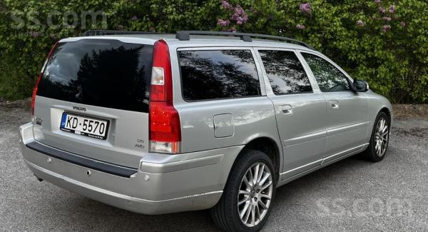 Volvo V70 2007 in Talsi, with an engine capacity of 2.40 L and mileage of 347 thousand km for 2700 €, photo 5 on AUTOMOTO.COM.LV