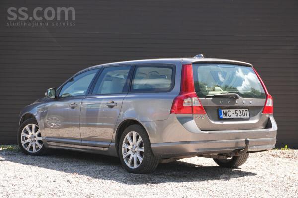 Volvo V70 2007 Rīga, ar dzinēja tilpumu 2.40 L un nobraukumu 0 tūkst. km par 5290 €, foto 3 vietnē AUTOMOTO.COM.LV