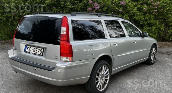 Volvo V70 2007 Rīga, ar dzinēja tilpumu 2.40 L un nobraukumu 0 tūkst. km par 3000 €, foto 4 vietnē AUTOMOTO.COM.LV