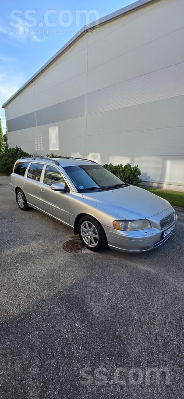 Volvo V70 2007 Rīga, ar dzinēja tilpumu 2.40 L un nobraukumu 434 tūkst. km par 2350 €, foto 1 vietnē AUTOMOTO.COM.LV
