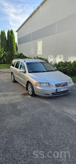 Volvo V70 2007 Rīga, ar dzinēja tilpumu 2.40 L un nobraukumu 434 tūkst. km par 2350 €, foto 3 vietnē AUTOMOTO.COM.LV
