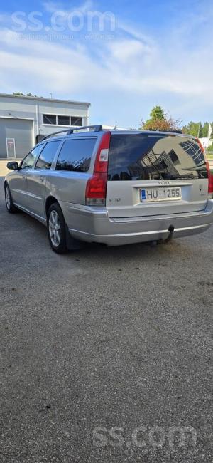 Volvo V70 2007 Rīga, ar dzinēja tilpumu 2.40 L un nobraukumu 434 tūkst. km par 2350 €, foto 6 vietnē AUTOMOTO.COM.LV