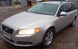 Volvo V70 2007 in Riga, with an engine capacity of 2.50 L and mileage of 278 thousand km for 2900 €, photo 2 on AUTOMOTO.COM.LV