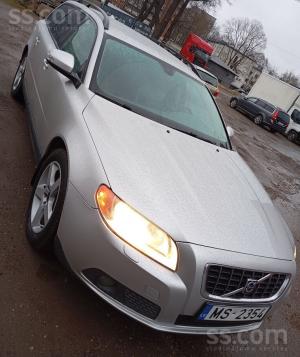 Volvo V70 2007 in Riga, with an engine capacity of 2.50 L and mileage of 278 thousand km for 2900 €, photo 5 on AUTOMOTO.COM.LV