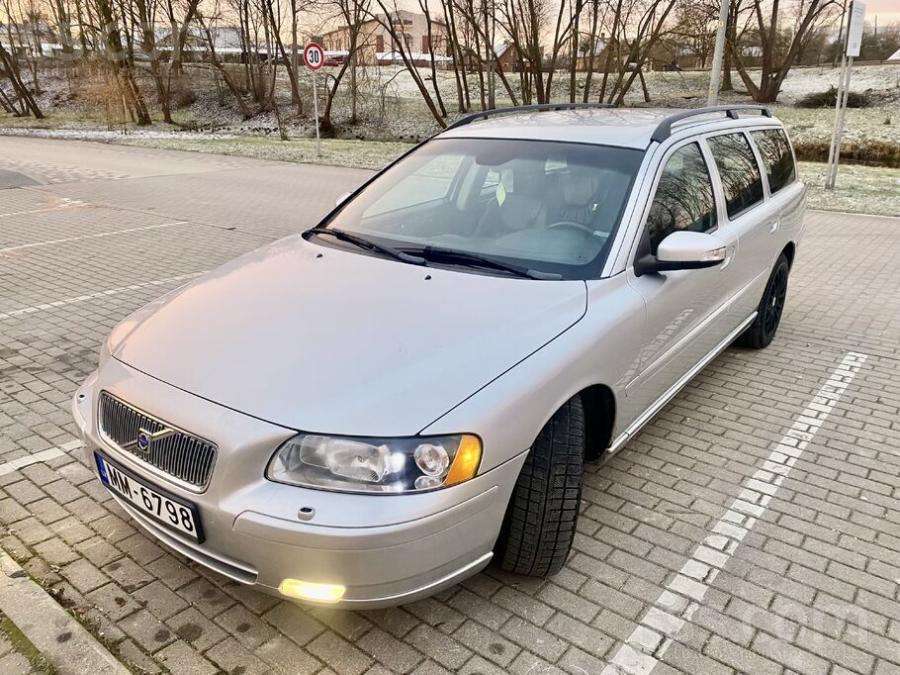 Volvo V70 2007 in Rezekne, with an engine capacity of 2.40 L and mileage of 0 thousand km for 2750 €, photo 2 on AUTOMOTO.COM.LV