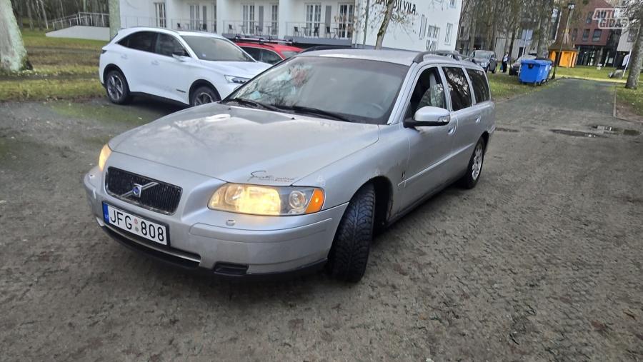 Volvo V70 2007 Prienai, ar dzinēja tilpumu 2.40 L un nobraukumu 333 tūkst. km par 950 €, foto 2 vietnē AUTOMOTO.COM.LV