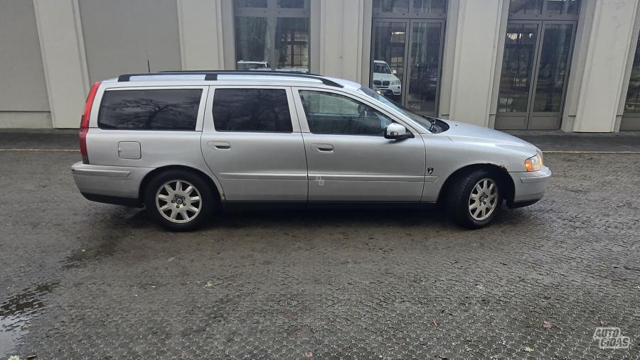 Volvo V70 2007 Prienai, ar dzinēja tilpumu 2.40 L un nobraukumu 333 tūkst. km par 950 €, foto 5 vietnē AUTOMOTO.COM.LV