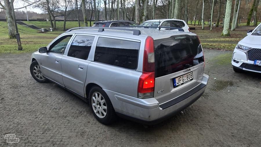 Volvo V70 2007 Prienai, ar dzinēja tilpumu 2.40 L un nobraukumu 333 tūkst. km par 950 €, foto 7 vietnē AUTOMOTO.COM.LV