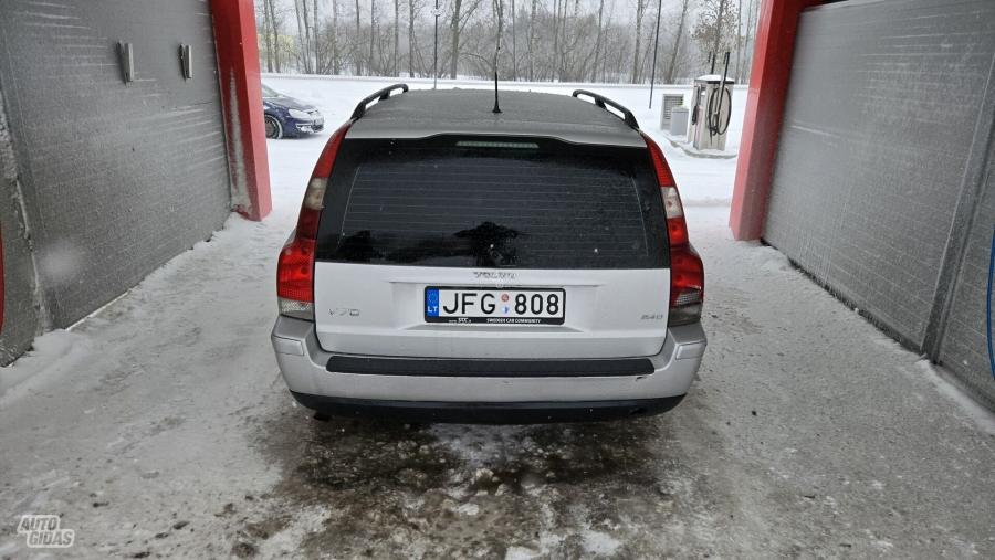 Volvo V70 2007 Prienai, ar dzinēja tilpumu 2.40 L un nobraukumu 536 tūkst. km par 1350 €, foto 3 vietnē AUTOMOTO.COM.LV