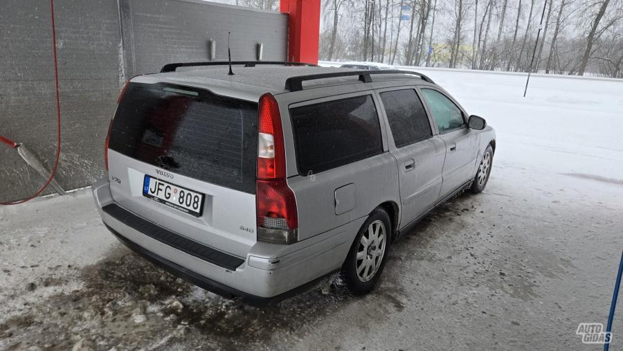 Volvo V70 2007 Prienai, ar dzinēja tilpumu 2.40 L un nobraukumu 536 tūkst. km par 1350 €, foto 6 vietnē AUTOMOTO.COM.LV