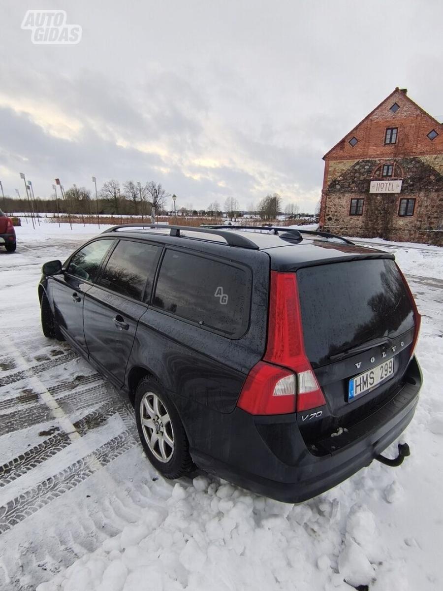 Volvo V70 2007 in Siauliai, with an engine capacity of 2.40 L and mileage of 420 thousand km for 2500 €, photo 5 on AUTOMOTO.COM.LV