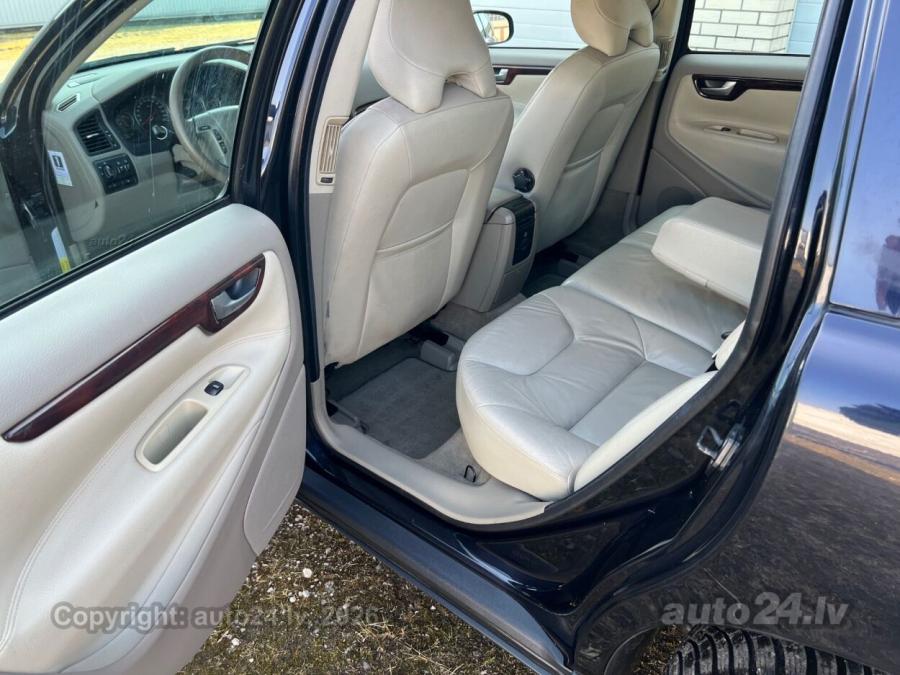 Volvo V70 2007 Paide, ar dzinēja tilpumu 2.40 L un nobraukumu 380 tūkst. km par 3499 €, foto 18 vietnē AUTOMOTO.COM.LV