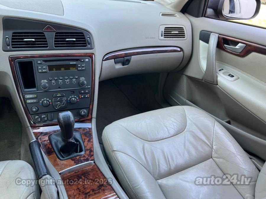 Вольво В70 2007 в Пайде, объемом двигателя 2.40 л и пробегом 380 тыс. км за 3499 €, фото 14 на AUTOMOTO.COM.LV
