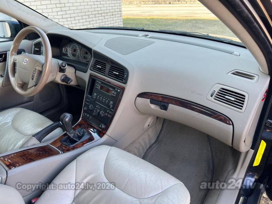 Вольво В70 2007 в Пайде, объемом двигателя 2.40 л и пробегом 380 тыс. км за 3499 €, фото 15 на AUTOMOTO.COM.LV