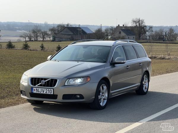 Volvo V70 2007 in Alytus, with an engine capacity of 2.40 L and mileage of 363 thousand km for 3300 €, photo 8 on AUTOMOTO.COM.LV