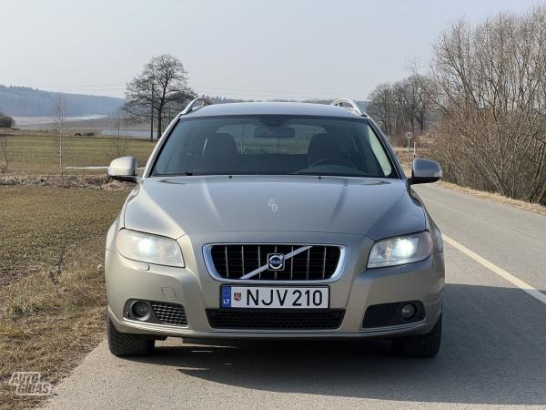 Volvo V70 2007 in Alytus, with an engine capacity of 2.40 L and mileage of 363 thousand km for 3300 €, photo 9 on AUTOMOTO.COM.LV
