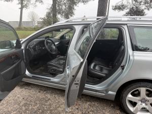 Volvo V70 2007 Jonava, ar dzinēja tilpumu 2.00 L un nobraukumu 319 tūkst. km par 2460 €, foto 10 vietnē AUTOMOTO.COM.LV