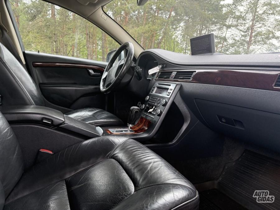 Volvo V70 2007 Jonava, ar dzinēja tilpumu 2.00 L un nobraukumu 319 tūkst. km par 2460 €, foto 13 vietnē AUTOMOTO.COM.LV