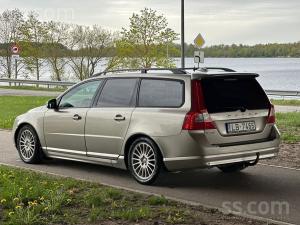 Volvo V70 2007 in Riga, with an engine capacity of 2.40 L and mileage of 361 thousand km for 1990 €, photo 7 on AUTOMOTO.COM.LV