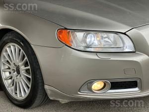 Volvo V70 2007 in Riga, with an engine capacity of 2.40 L and mileage of 361 thousand km for 1990 €, photo 12 on AUTOMOTO.COM.LV
