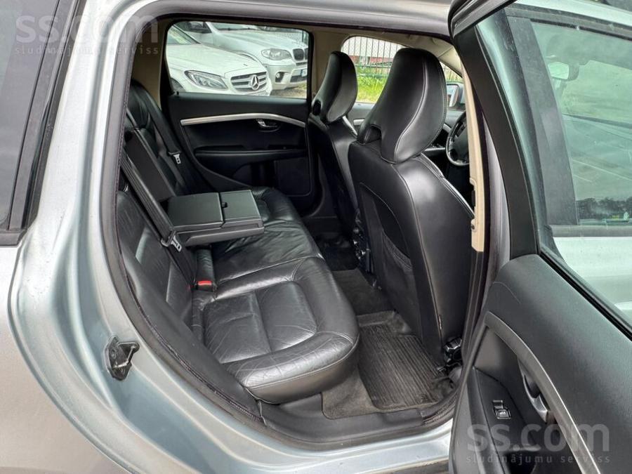 Volvo V70 2007 in Riga, with an engine capacity of 2.40 L and mileage of 347 thousand km for 1950 €, photo 14 on AUTOMOTO.COM.LV
