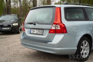 Volvo V70 2007 in Liepaja, with an engine capacity of 2.40 L and mileage of 352 thousand km for 4900 €, photo 10 on AUTOMOTO.COM.LV